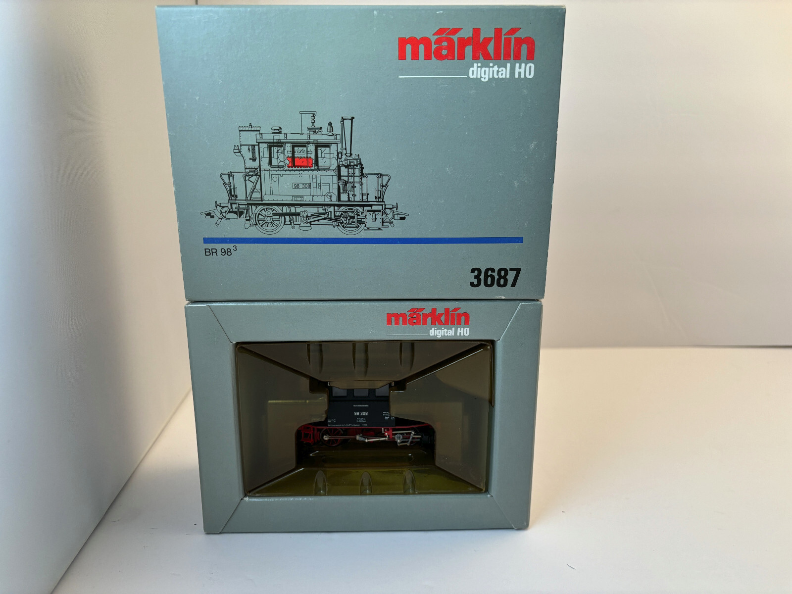 MÄRKLIN 3687 HO Scale BR98 Steam Locomotive - Digital