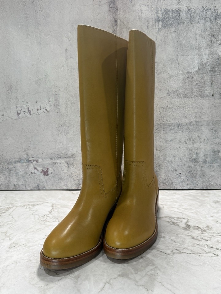 New In Box Frye Women’s Camryn Tall Pull On Boots Banana Leather ...