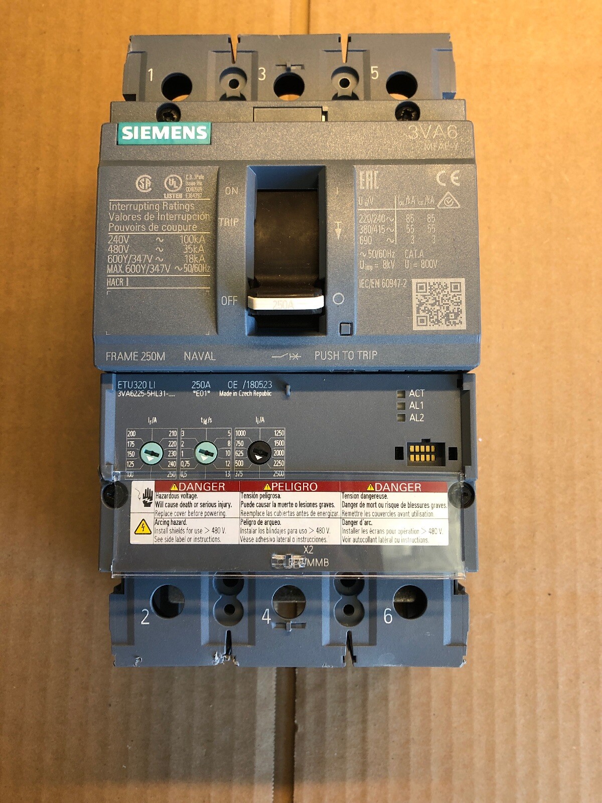 SIEMENS 3VA6 3VA6225-5hl31-0AA0 3 Pole 250 Amp Circuit Breaker New No ...