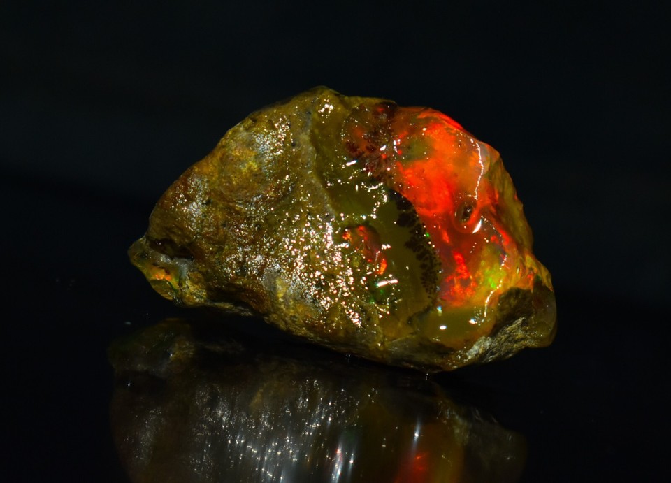 Red Opal Rough 57.55 Carat Natural Ethiopian Opal Raw Welo Opal ...
