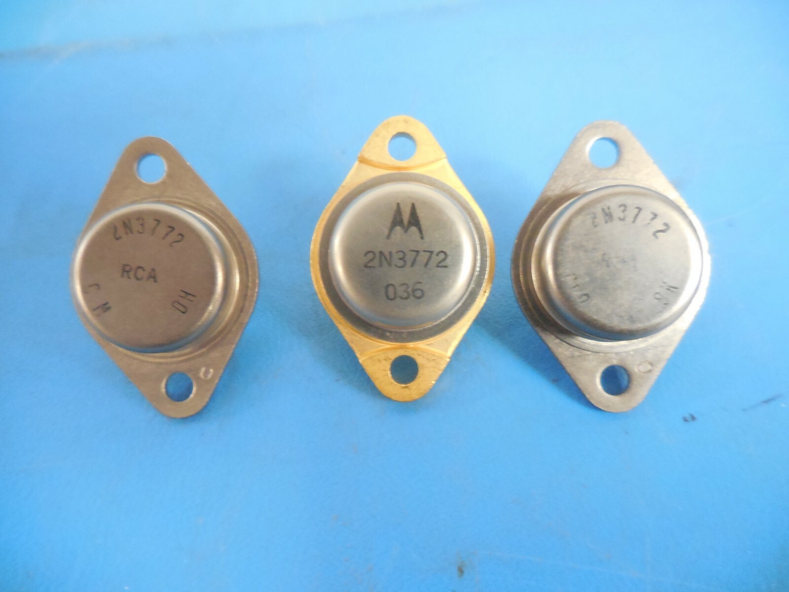 RCA & Motorola 2N3772 (BJT) Transistor NPN 60V 20A 200kHz 150W (Lot of ...