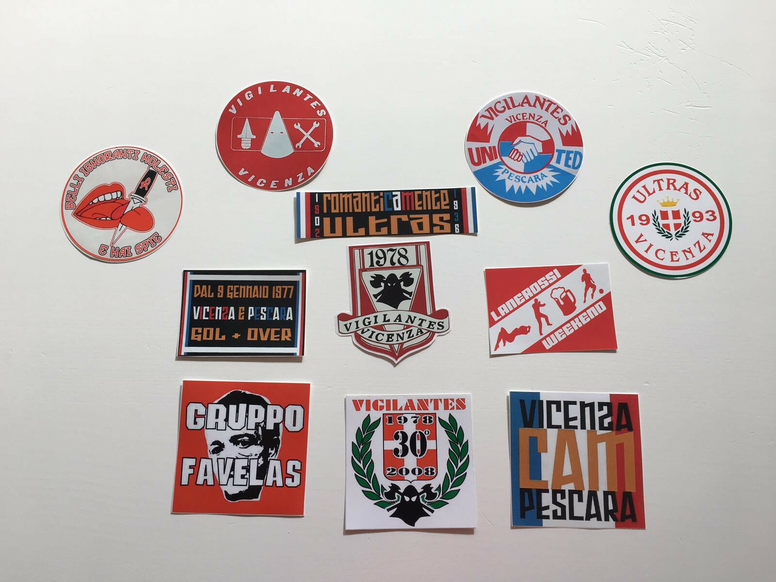 Stickers Ultras d’occasion | Plus que 4 à -70%