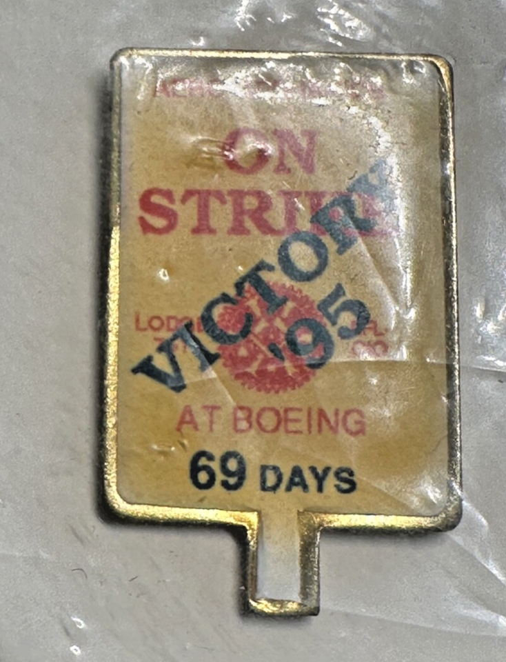 BOEING CO AIRCRAFT MANUFACTURER AERO MECHANICS ON STRIKE PIN H334 | eBay