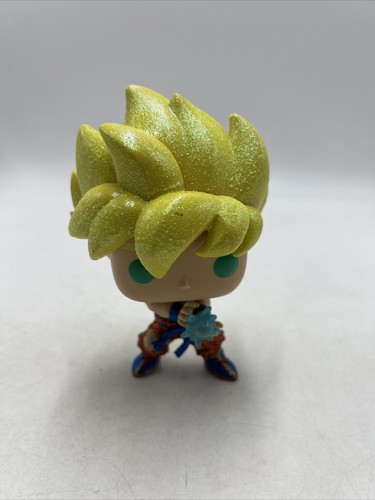Funko Pop! Super Saiyan Goku With Kamehameha #948 Hot Topic Diamond OOB ...