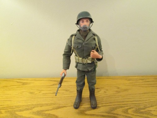 VINTAGE ACTION MAN - Action Man & US Machine Gunner and Grey Re-flock ...