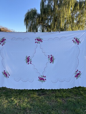 Vintage Ivory Rayon Tablecloth With Fuchsia Embroidery Flowers ...