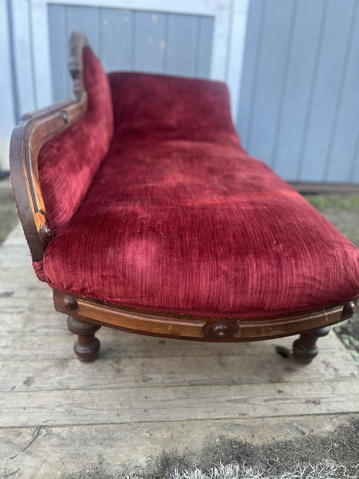 RED VELVET FAINTING SOFA / Vintage Antique An Absolute Steal At This ...