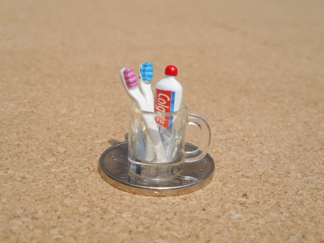 Dollhouse Miniature Bathroom Accessory Toothbrush Toothpaste Cup Glass ...