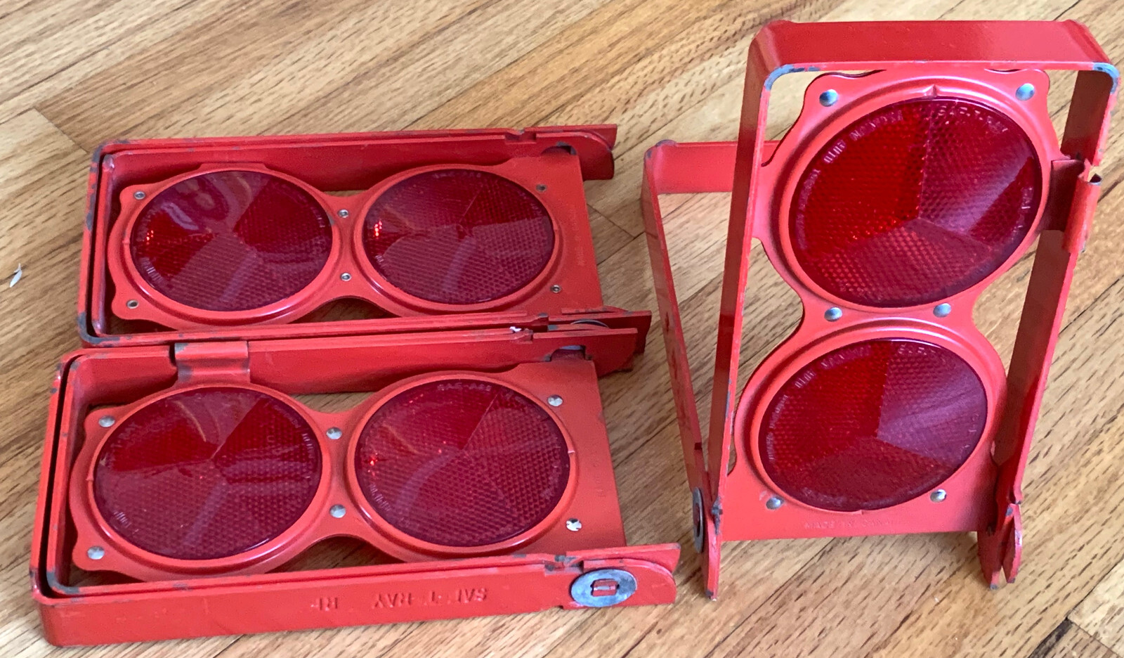 Vintage Dominion Auto Saf T-Ray Emergency Reflector 3 Piece Set In ...