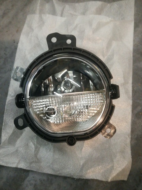 2014 BMW Mini F55 Front Right Fog Light / Lamp 63177298332 for sale ...