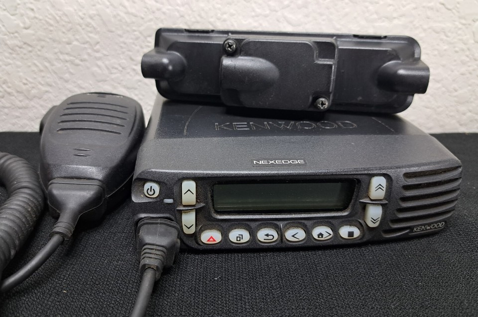 Kenwood NX-800-K NexEdge Two-Way Radio 450-520MHz W/ Remote Head, KMC ...