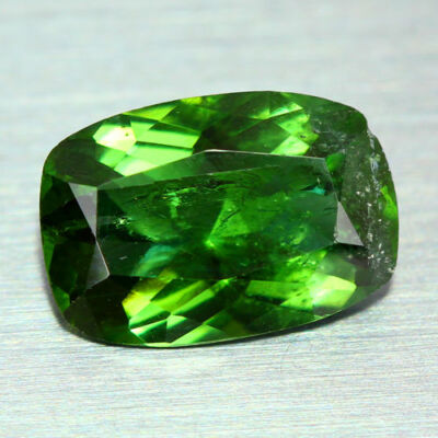 3.800 CT 100%NATURAL VERY RARE CASTLETON GREEN COLOR APATITE RARE TO ...