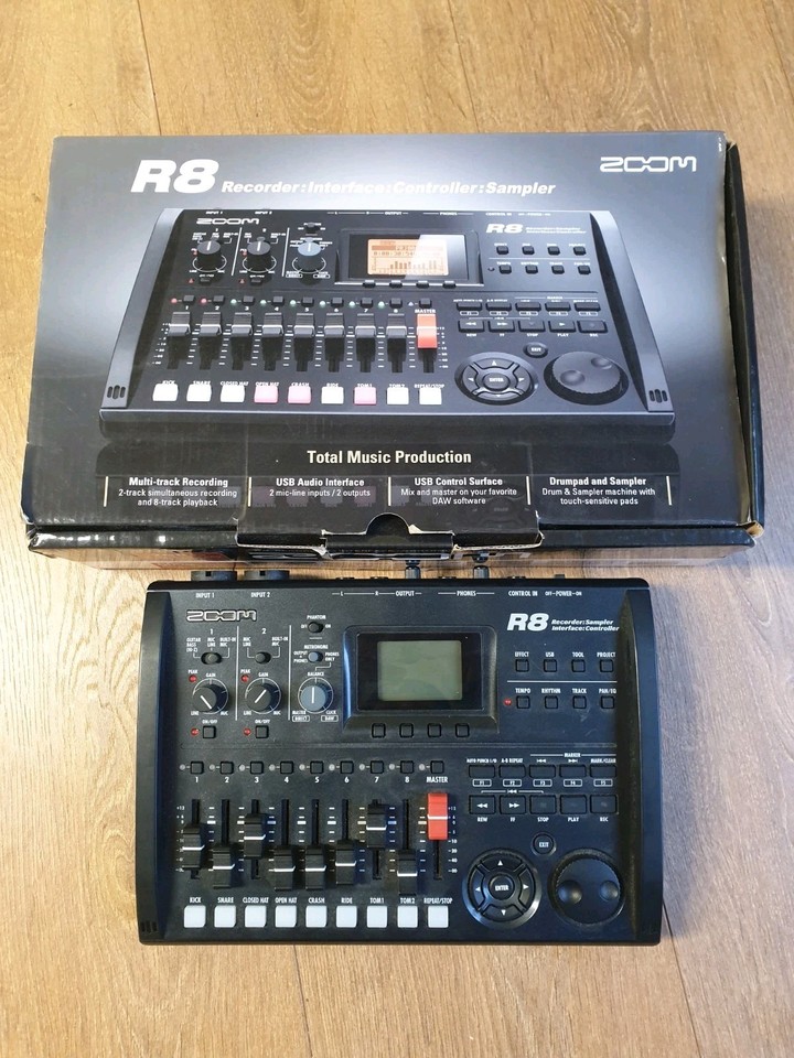 ZOOM R8 Multi-Track Recorder/Interface/Controller/Sampler, with USB ...