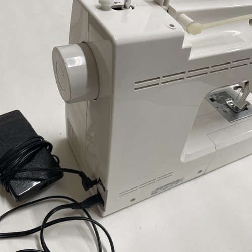 SINGER 7442 Electronic Sewing Machine + Extras Working Needs Bobbin ...