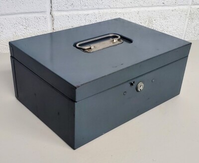 Vintage Steelmaster Art Steel Co. lock box NO KEY foam lining ...