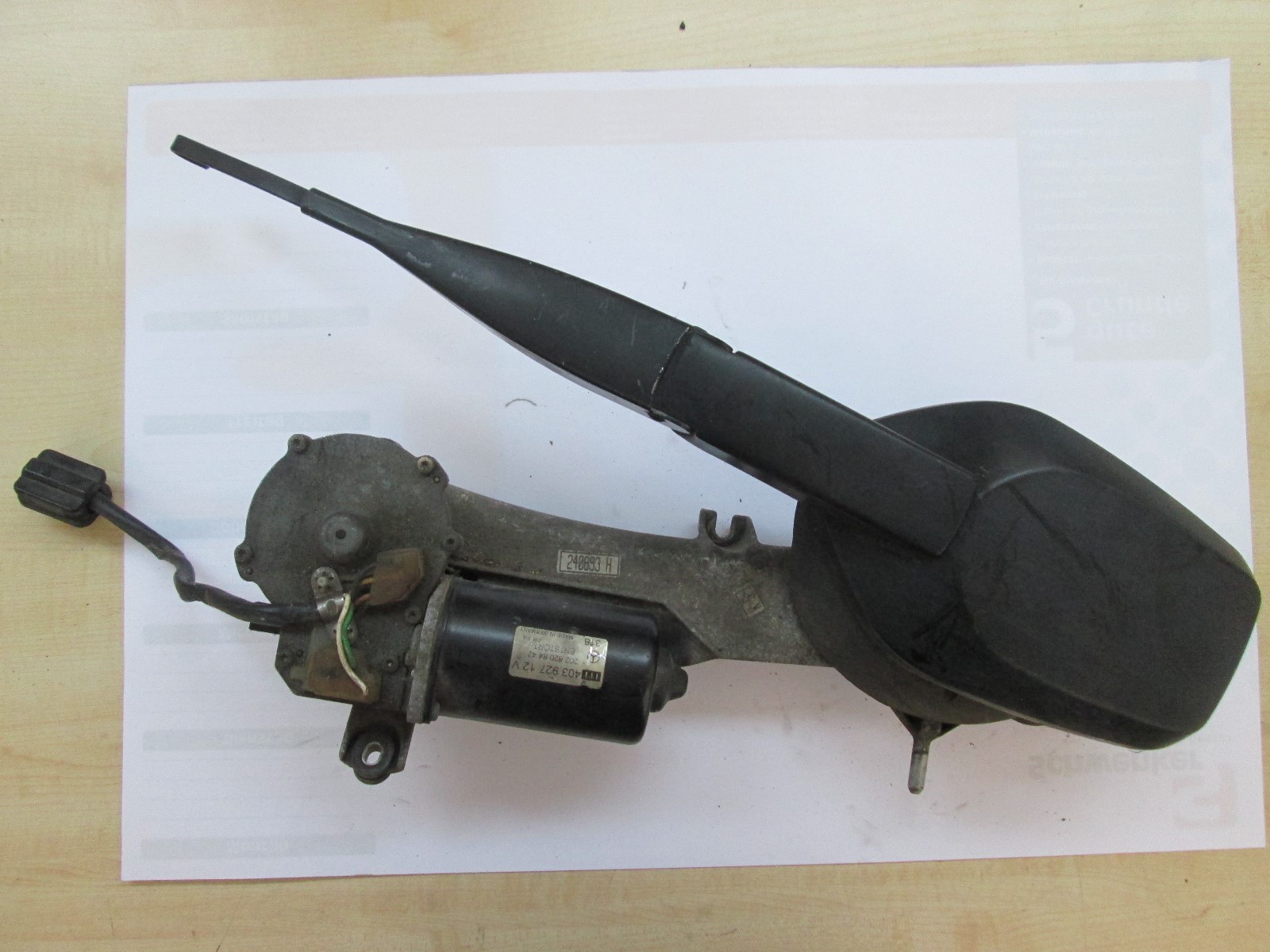 Mercedes-Benz W202 C-Class Wiper Motor A2028206442 RHD Right Hand Drive ...