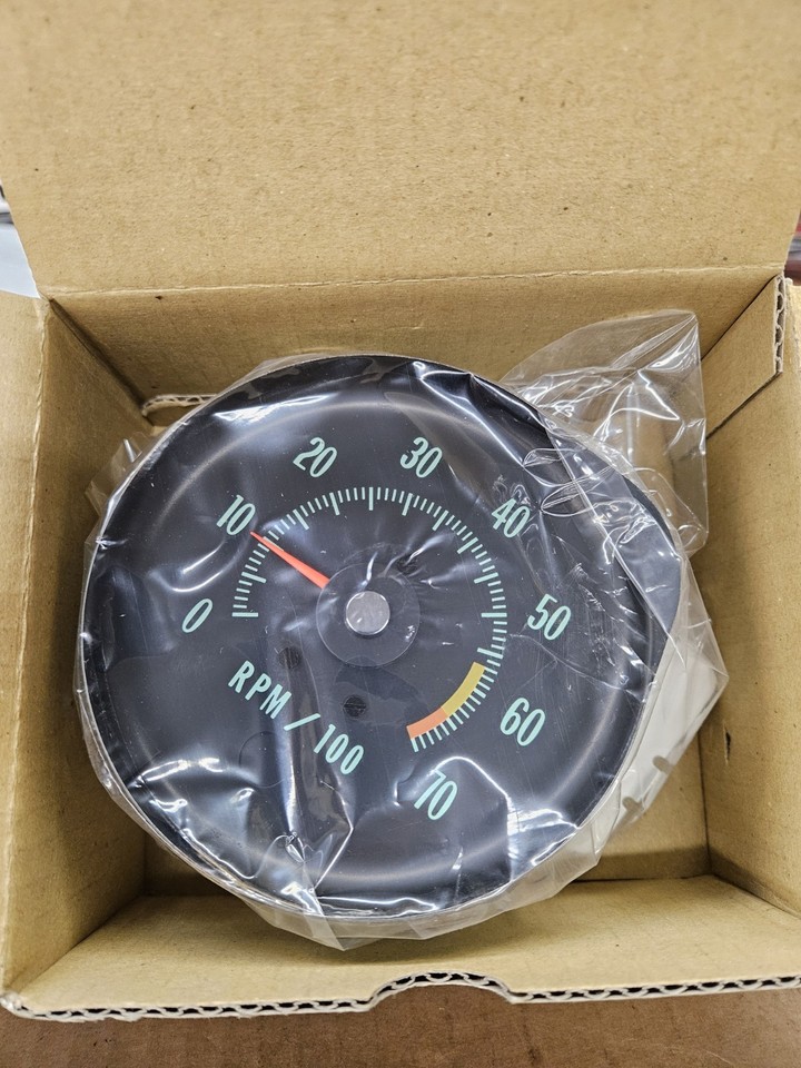 1970 Chevelle Monte Carlo El Camino Dash Tach Tachometer 6500 RPM GREEN ...