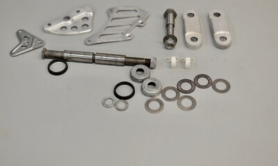 YAMAHA YZ125 YZ 125 1989 89 SWINGARM PARTS LINKAGE BOLTS CHAIN GUIDE ...