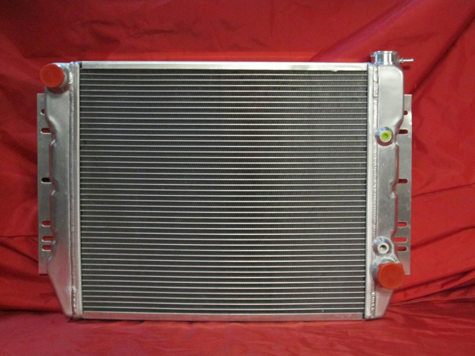 1964 1965 1966 1967 Chevelle 100% Aluminum Radiator Cross Flow W/Shroud ...