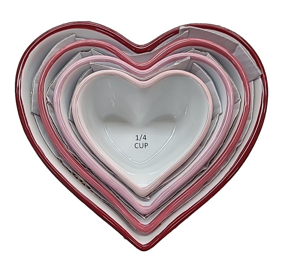 WEST ELM Nesting Heart Measuring Cups White w/Pink&Red Rims 1/4C, 1/2C ...
