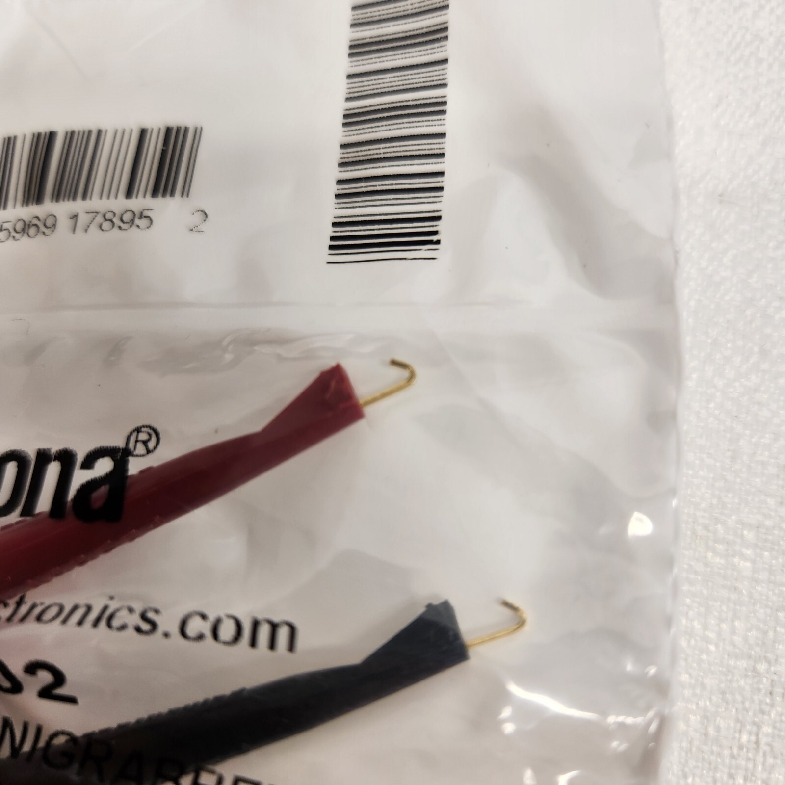 Pomona 4176-02 Black And Red Mini Grabber Pair 30VAC/60DC for sale ...