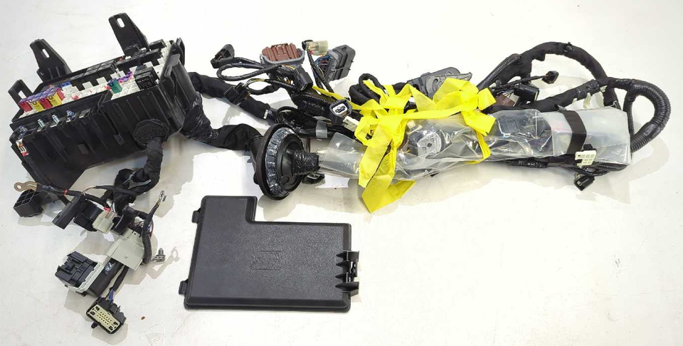 New OEM genuine Ford Engine Bay Front End Fuse Box 2017-2020 F150 ...