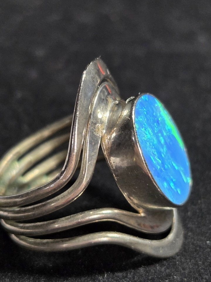 Vintage Silver Tone Synthetic Blue Opal Ring Sz 7.25 Swirl Wave Band ...
