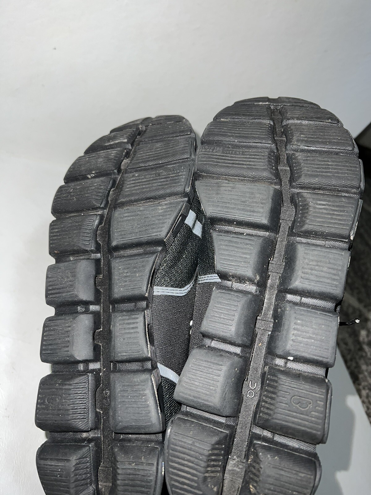 On Cloud 5 All Black Swiss Engineering Running Shoes … - Gem