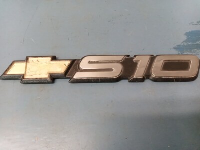 Chevrolet S10 Tailgate Emblem (LL) | eBay