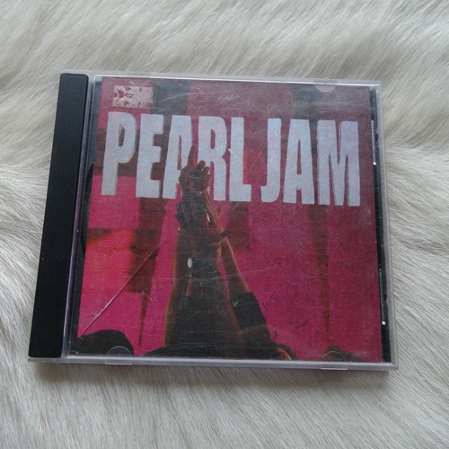 PEARL JAM CD Pearl Jam TEN Cd 1991 Debut Studio Album POSTER Pearl Jam ...