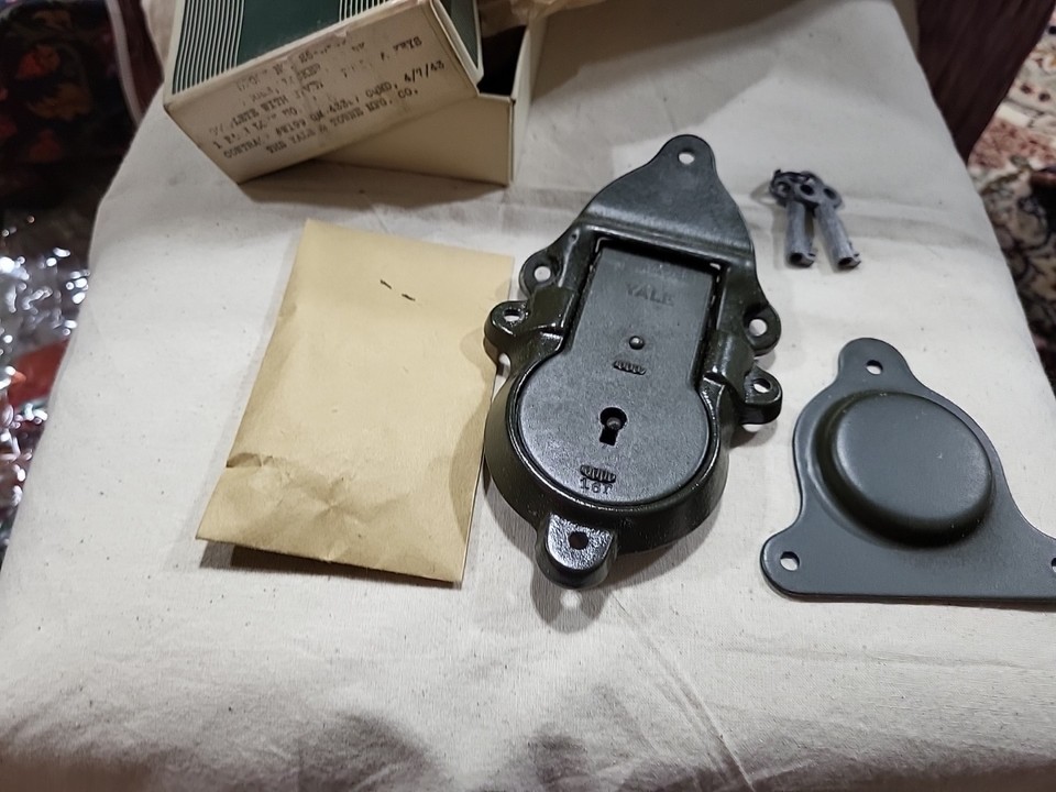 Yale NOS WW2 US Military Trunk Footlocker Lock with keys and hardware ...