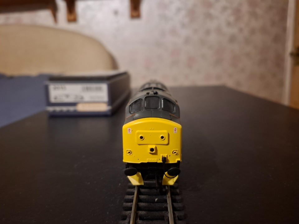 ViTrains Class 37 37423 BR Intercity 'Sir Murray Morrison' 00 Gauge ...