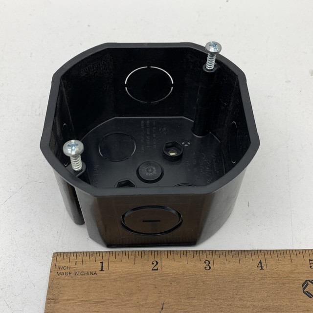 (4-Pack) Romex NC4-21OCE Round Octagon Plastic Electrical Fixture Box ...