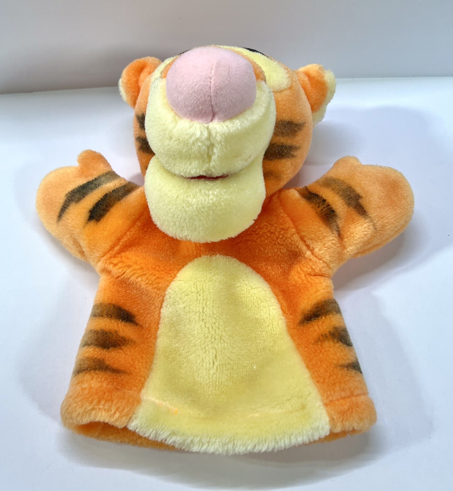 VINTAGE Mattel Disney 9" Tigger Plush Hand Puppet Winnie the Pooh Tiger ...