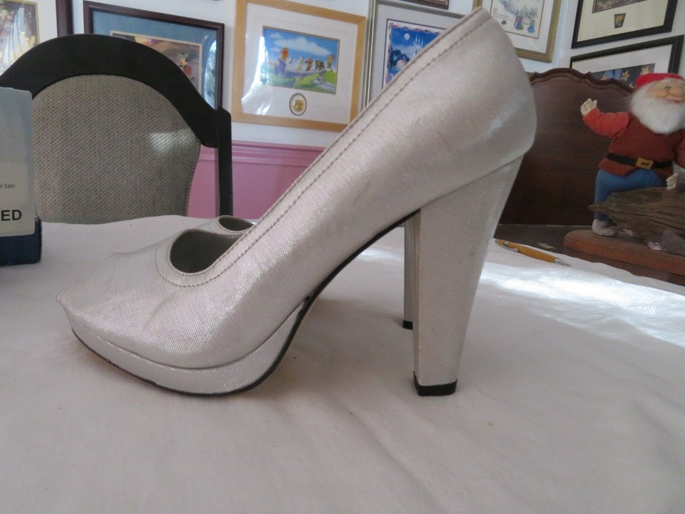 Coloriffics STEPHANIE SILVER SATIN Platform Shoes Padded Insole 4" Heel ...