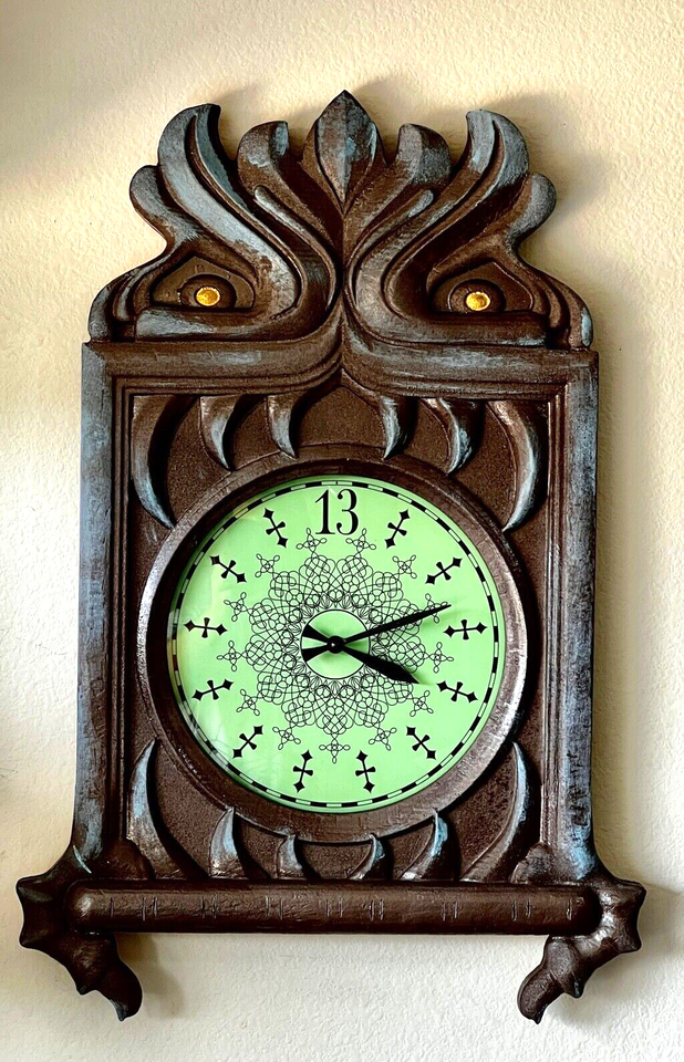 28" Haunted Mansion Wall Clock Disneyland RARE Custom Disneyland ...