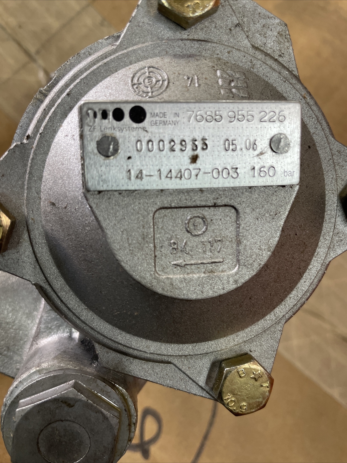 MERCEDES Freightliner Sterling 7686955173 ZF Power Steering Pump 14 ...