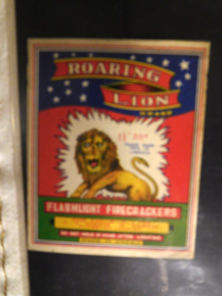 19 Rare Vintage Lion - Roaring, Globe, Mandarin Firecracker Firework ...