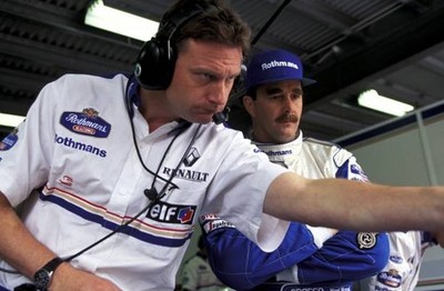 Nigel Mansell Williams talks with his Engineer John Russell F1 Wor- Old ...