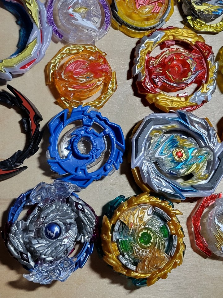 Large Lot of Beyblades Spinning Toy Metal Plastic PLEASE READ ...