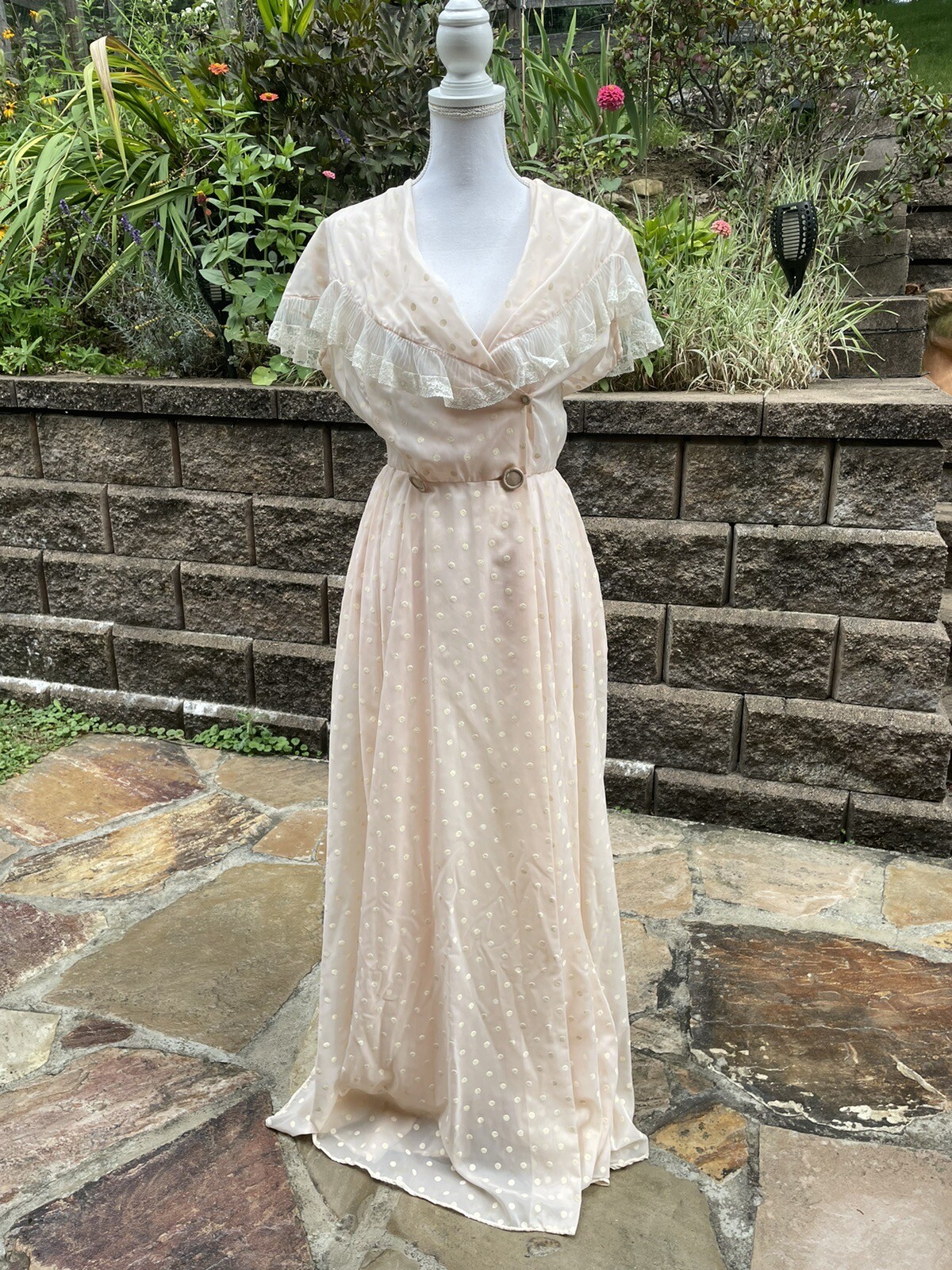 Vintage 40s Peach Swiss Dot Sheer Ruffle Robe Styled … - Gem