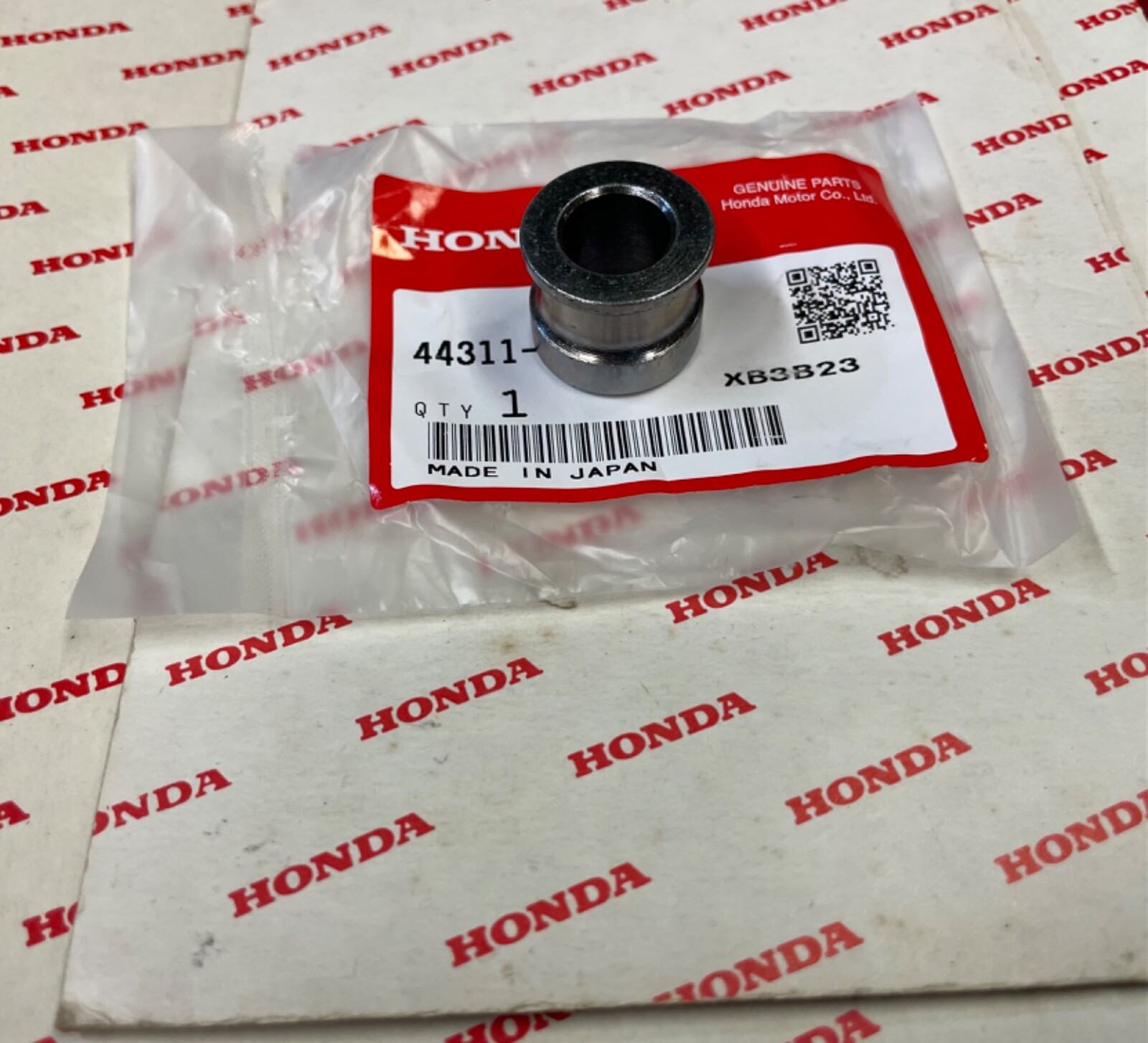 HONDA FRONT WHEEL AXLE COLLAR SPACER CR80 CR85 CR80R CR85R CR85RB OEM ...