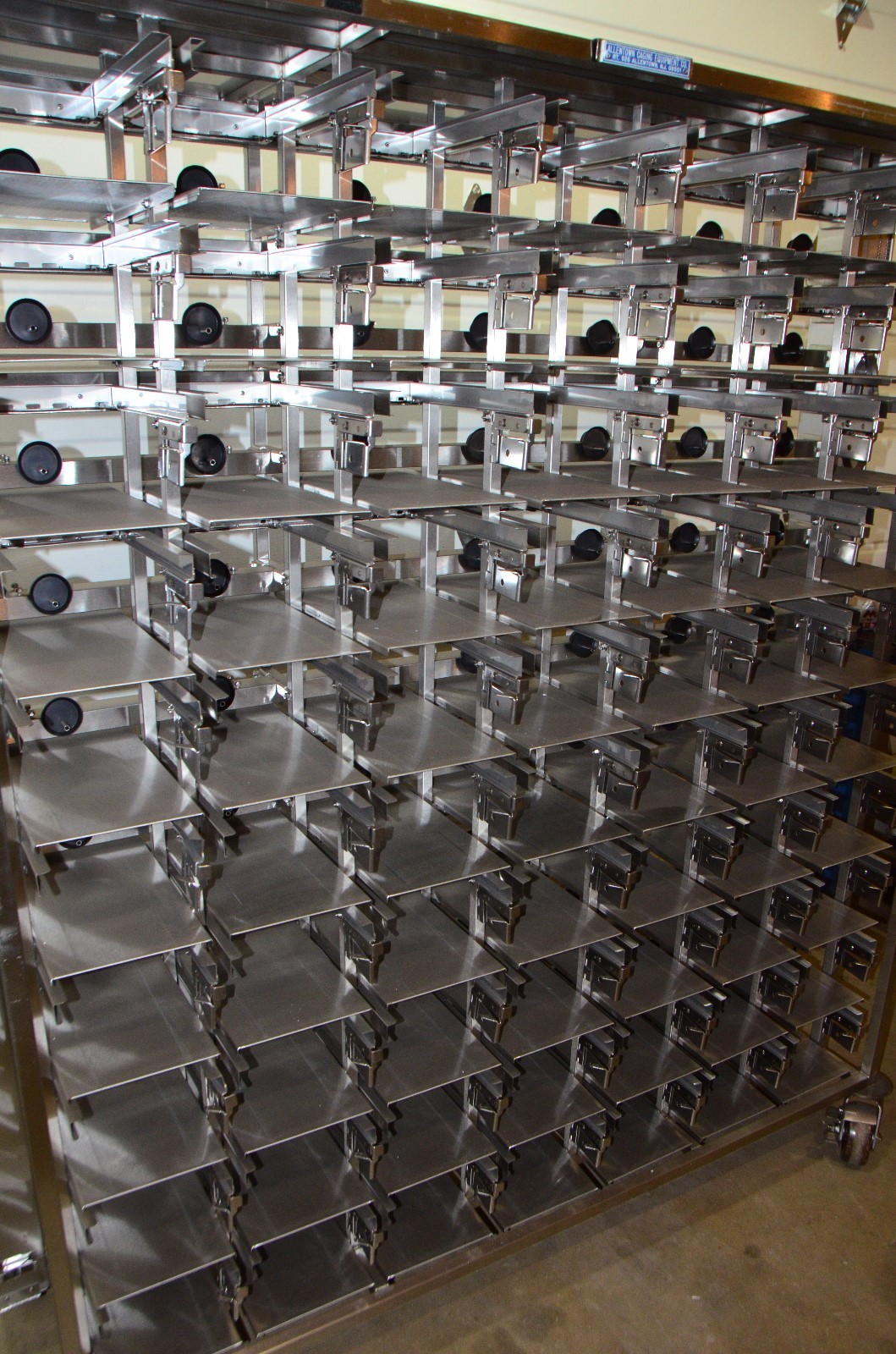 Allentown MS75JU70MVP 70 Cage Ventilated Single Sided IVC Mouse ...