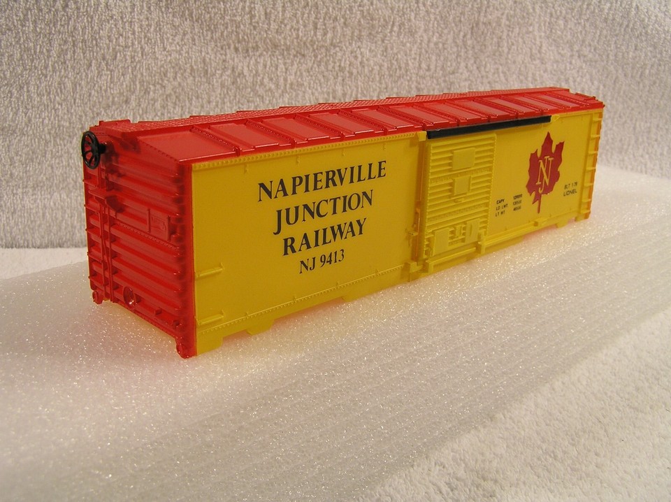 Lionel Napierville Junction Railway Boxcar SHELL, Brand New #9413 FREE ...