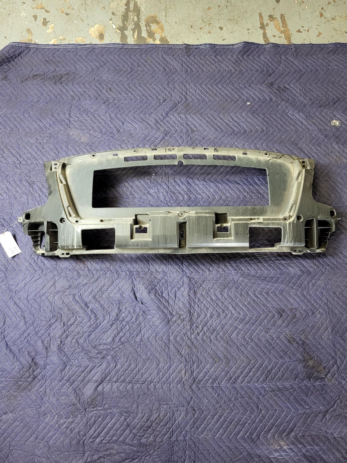 Radiator Grille Air Shutter Reinforcement Mount 2019 Lincoln MKC KJ7B ...