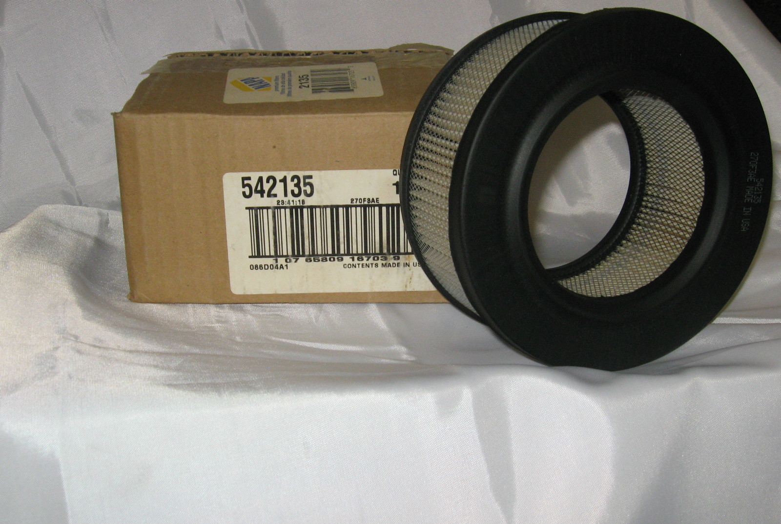 FLEETGUARD AF25530 - Air filter cross reference