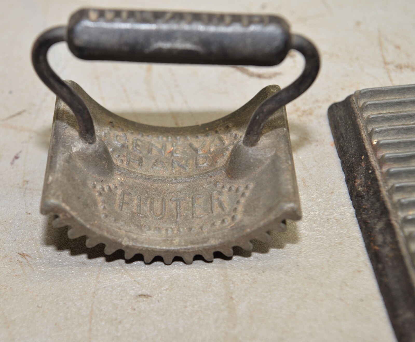 Antique cast iron Geneva Hand Fluter patent 1866 collectible fluting ...