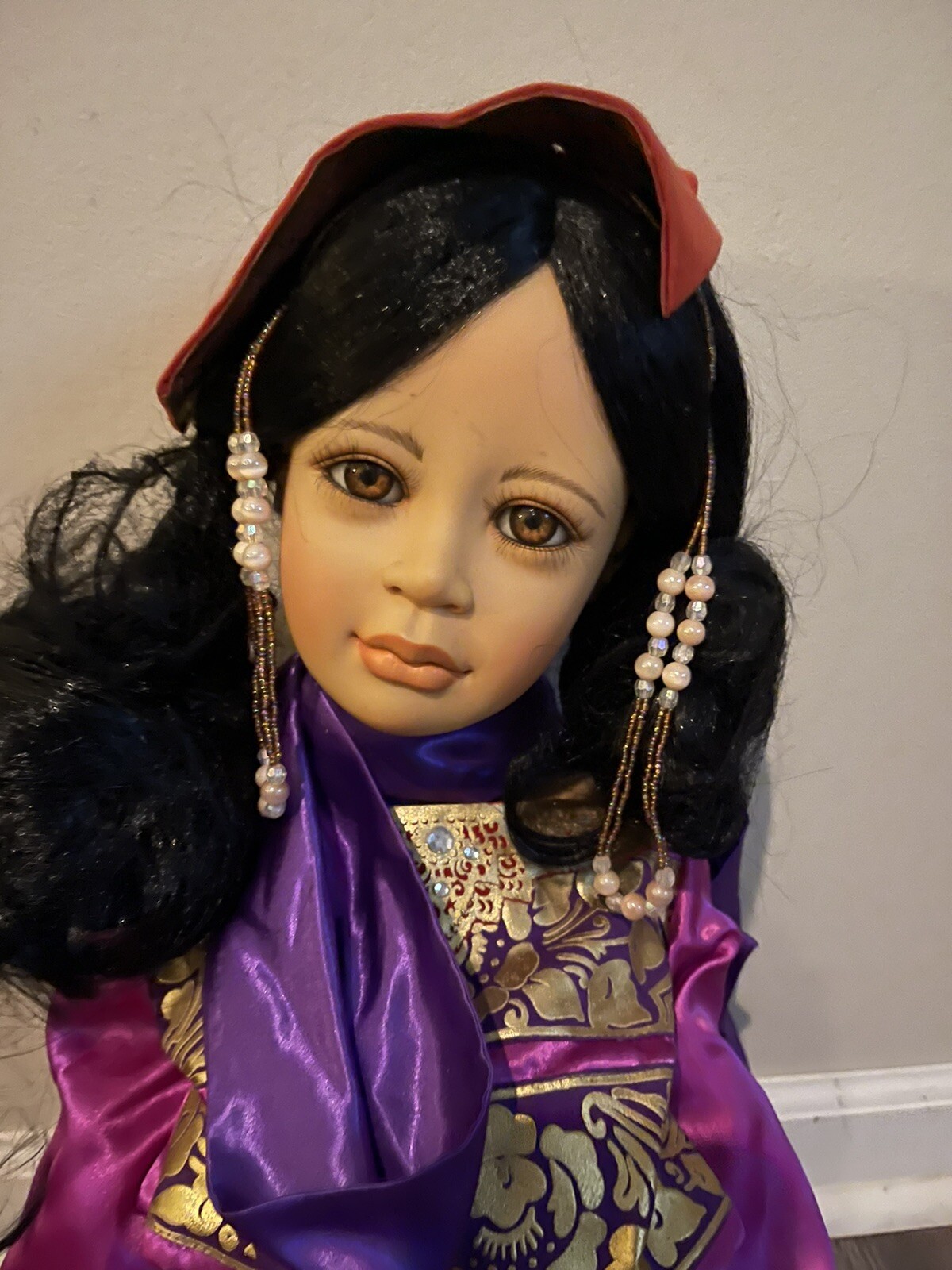 SARI by DWI SAPTONO Vinyl #001 in the series Masterpiece Gallery 36 In ...