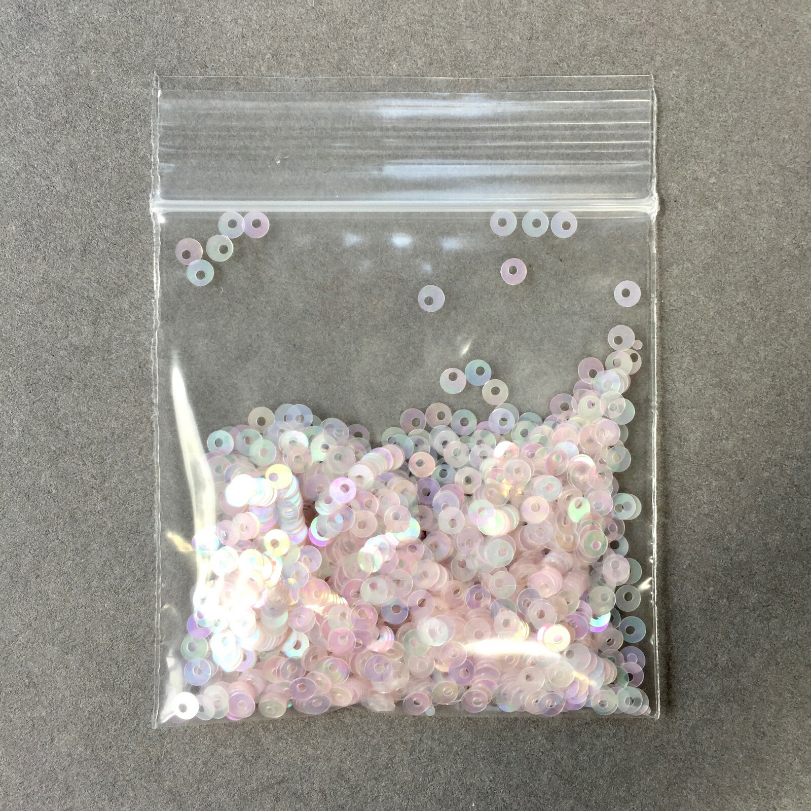 Tiny Round Sequins/ Flat 1000 x 3 mm, in 10 colours. Sewing/Wedding ...