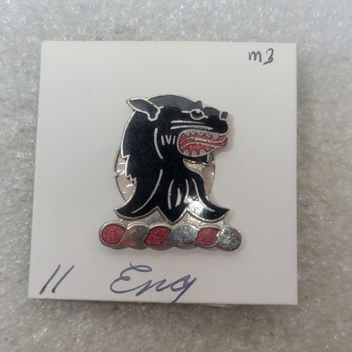 WWII US Army 11th Engineer Battalion Unit Crest Insignia R Facing ...